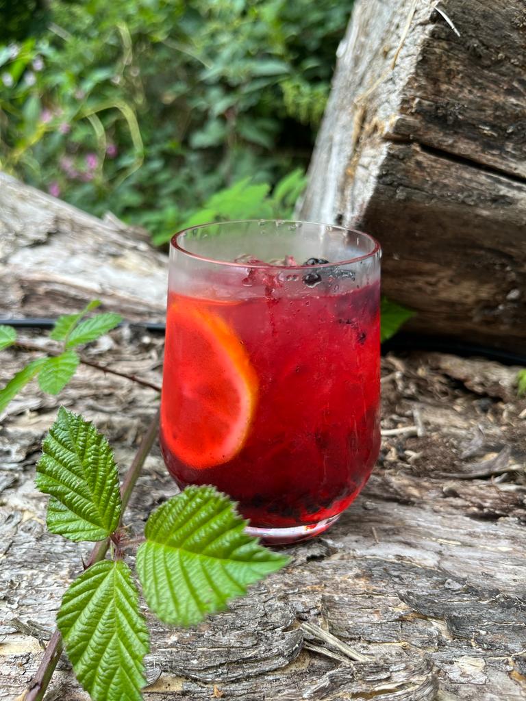 Shining Cliff Gin Bramble Cocktail - White Peak Distillery